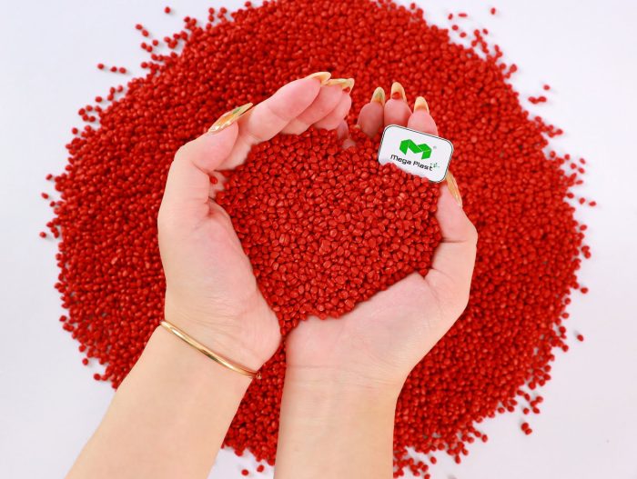 Red Masterbatch - Deep Red Pigmentation For Plastic Items